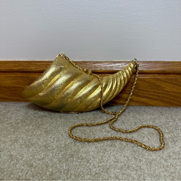 Walborg | Bags | Vintage Walborg Hard Metal Horn Gold Purse Bag Unusual ...